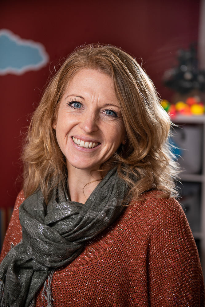 CarolineDec2019_portrait-headshot-smiley – Museums + Heritage Show